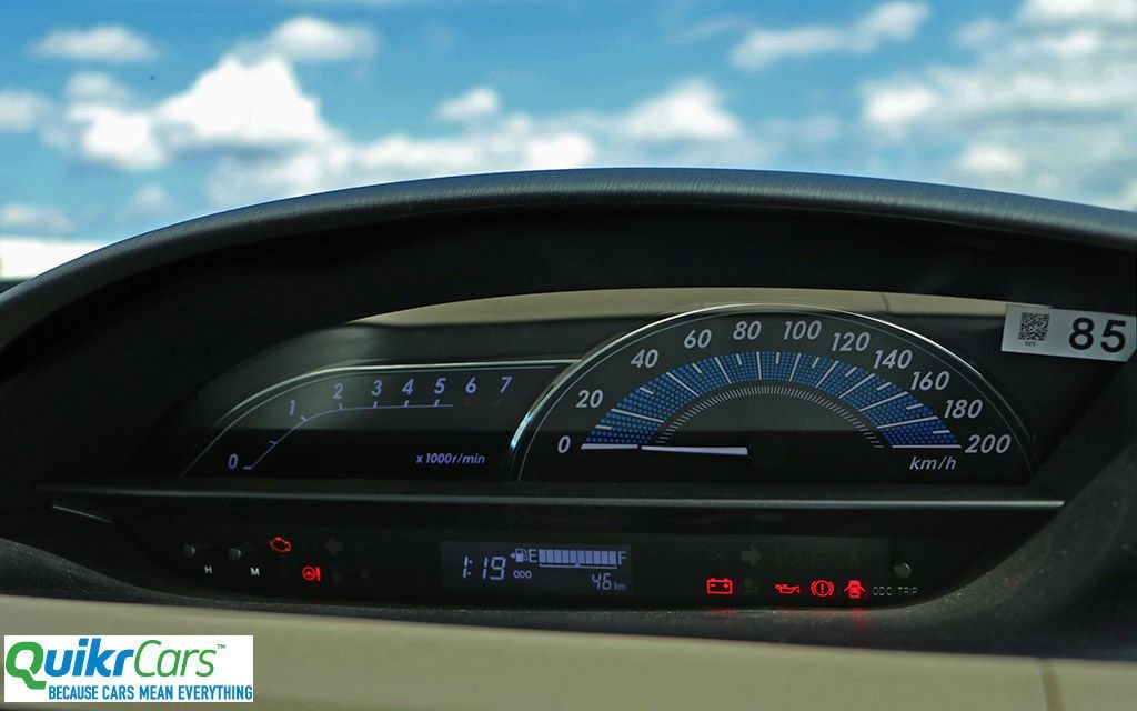 First Drive Review: 2016 New Toyota Platinum Etios and Liva